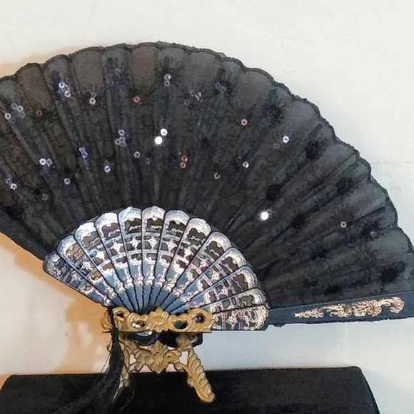 Accessories | Beautiful Ladys Deluxe Foldable Hand Fans | Poshmark